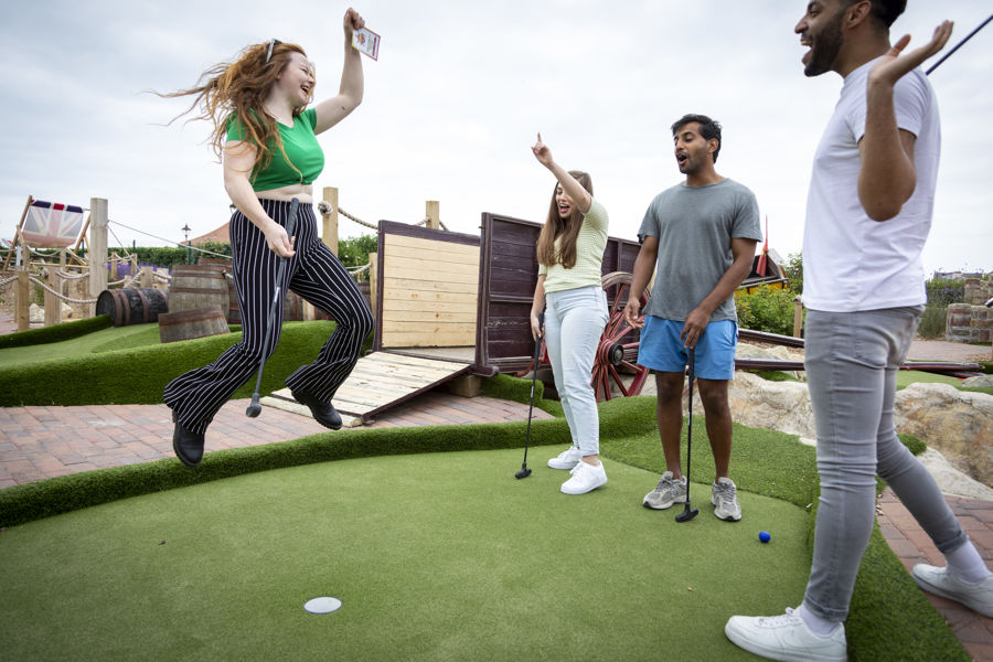 Roman Landings Adventure Golf - White Cliffs Country