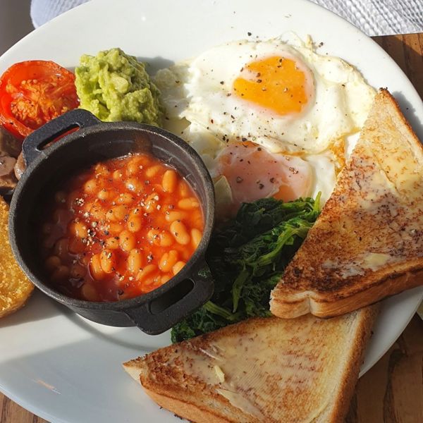 The Waterfront Café & Starbucks at Dover Marina Hotel and Spa - White ...