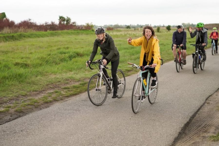 Foraging with The Wild Kitchen - White Cliffs Country