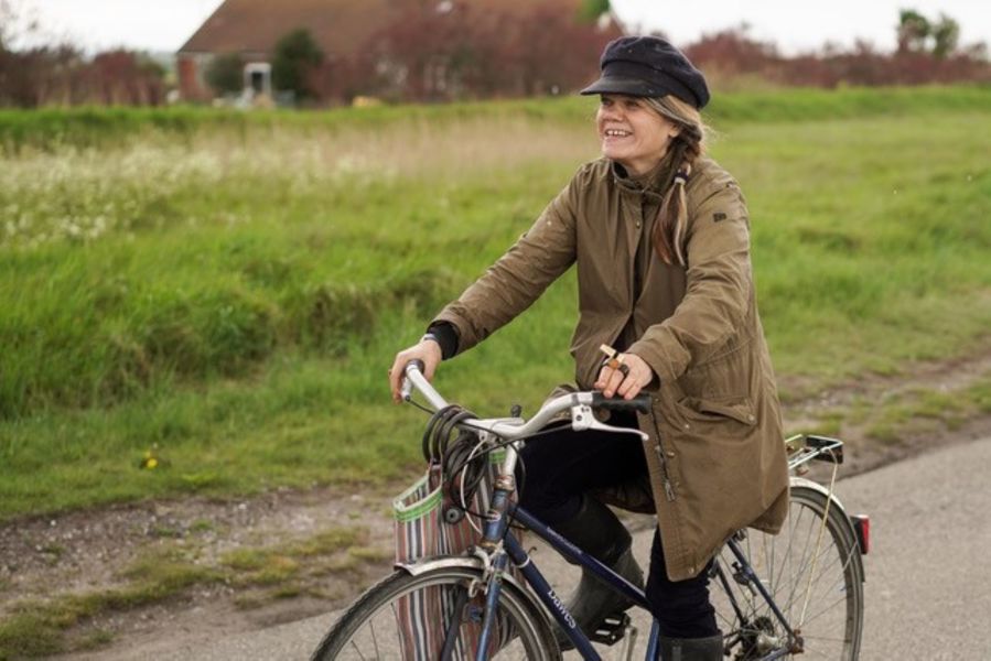 Foraging with The Wild Kitchen - White Cliffs Country